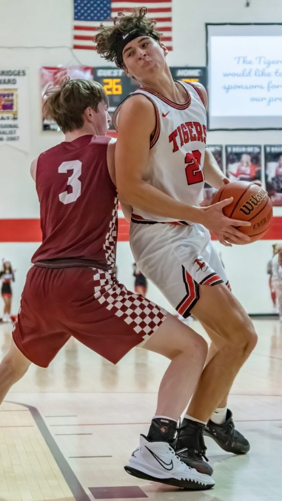 LHS Big Red Tigers Take Down Cavaliers – Lexington Progress