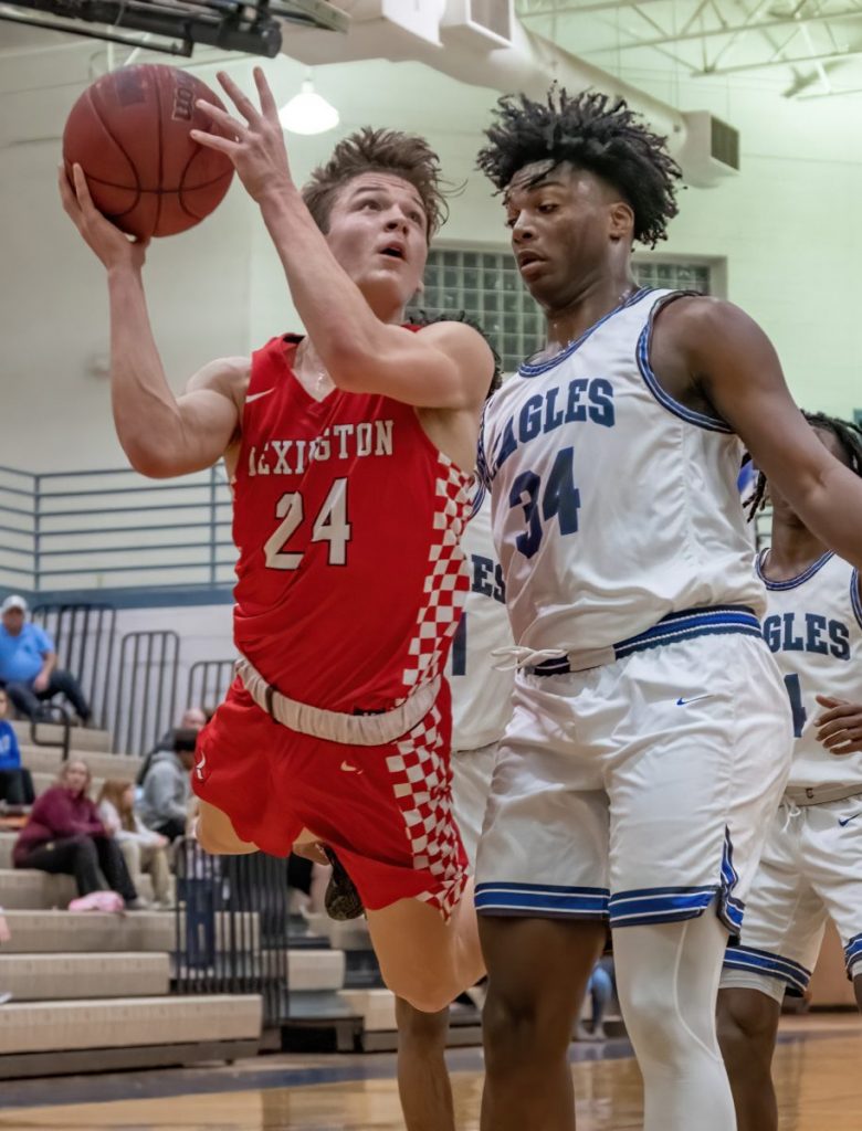 Big Red Tigers Beat Chester County Eagles – Lexington Progress