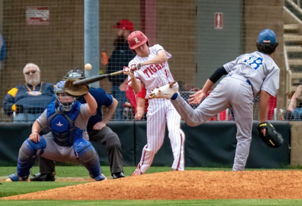 LHS Baseball Takes Late Lead to Defeat South Gibson – Lexington Progress