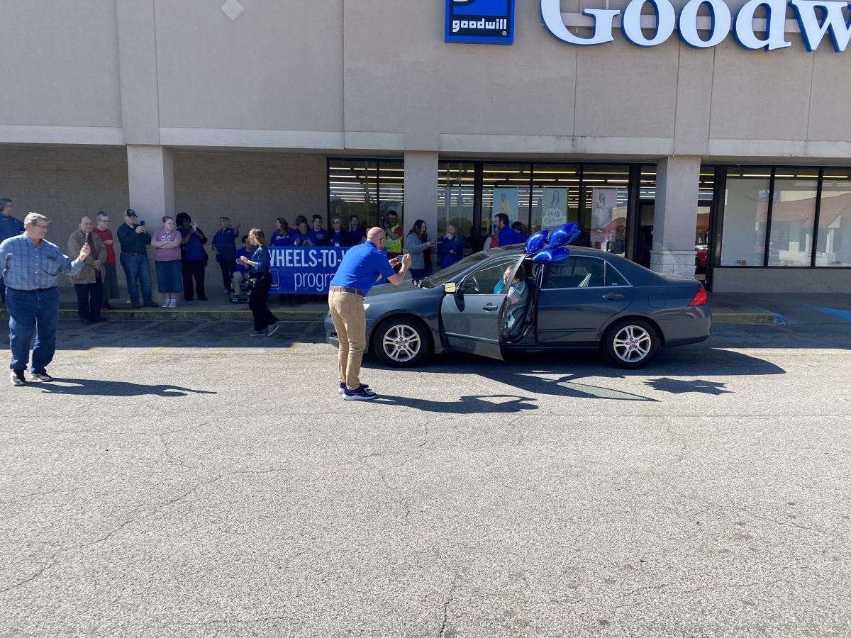 Local Goodwill Employee Receives Car – Lexington Progress
