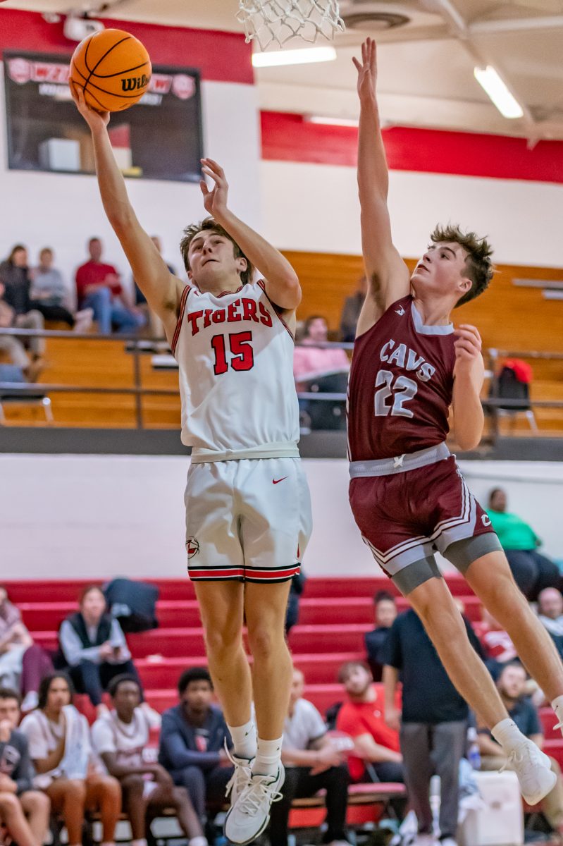 LHS Tigers Go 2-1 in Week Five of the Season – Lexington Progress
